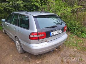 Pelēks Volvo V40 2003 Rīga, ar dzinēja tilpumu 1.90 L un nobraukumu 282 tūkst. km par 680 €, foto  vietnē AUTOMOTO.COM.LV