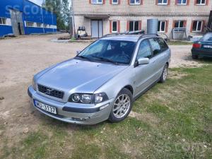 Pelēks Volvo V40 2003 Rīga, ar dzinēja tilpumu 1.90 L un nobraukumu 282 tūkst. km par 680 €, foto 10 vietnē AUTOMOTO.COM.LV