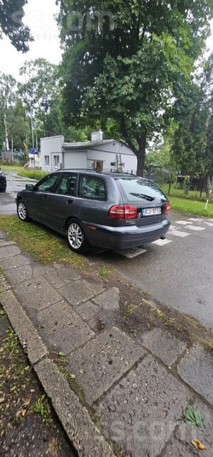 Серый Вольво В40 2003 в Юрмала, объемом двигателя 1.60 л и пробегом 300 тыс. км за 600 €, фото 4 на AUTOMOTO.COM.LV