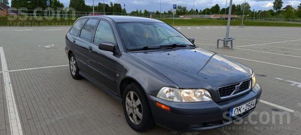 Grey Volvo V40 2004 in Rezekne, with an engine capacity of 1.90 L and mileage of 240 thousand km for 1500 €, photo 1 on AUTOMOTO.COM.LV