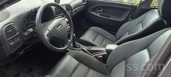 Grey Volvo V40 2004 in Rezekne, with an engine capacity of 1.90 L and mileage of 240 thousand km for 1500 €, photo 4 on AUTOMOTO.COM.LV