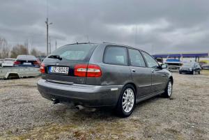 Grey Volvo V40 2004 in Jelgava, with an engine capacity of 1.80 L and mileage of 308 thousand km for 999 €, photo 7 on AUTOMOTO.COM.LV