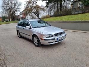 Pelēks Volvo V40 2004 Jēkabpils, ar dzinēja tilpumu 1.90 L un nobraukumu 312 tūkst. km par 750 €, foto 4 vietnē AUTOMOTO.COM.LV