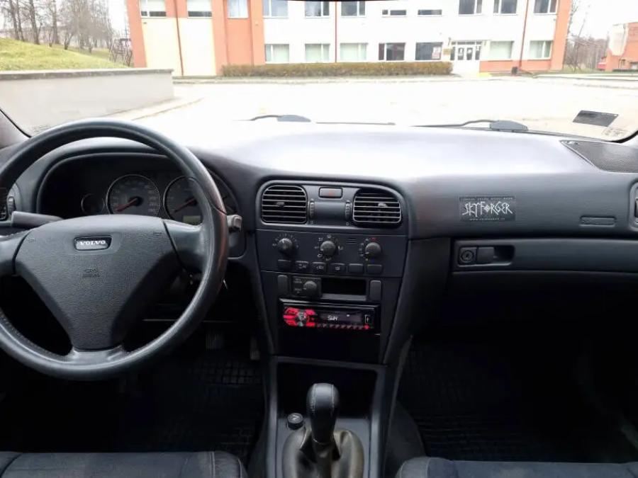 Pelēks Volvo V40 2004 Jēkabpils, ar dzinēja tilpumu 1.90 L un nobraukumu 312 tūkst. km par 750 €, foto 16 vietnē AUTOMOTO.COM.LV