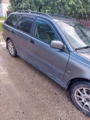 Серый Вольво В40 2004 в Даугавпилс, объемом двигателя 1.90 л и пробегом 303 тыс. км за 1300 €, фото 3 на AUTOMOTO.COM.LV