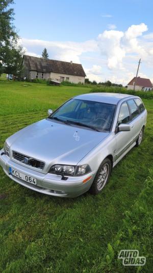 Pelēks Volvo V40 2004 Elektrėnai, ar dzinēja tilpumu 1.80 L un nobraukumu 280 tūkst. km par 950 €, foto 8 vietnē AUTOMOTO.COM.LV