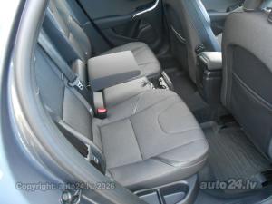 Pelēks Volvo V40 2013 Viljandi, ar dzinēja tilpumu 2.00 L un nobraukumu 213 tūkst. km par 8990 €, foto 12 vietnē AUTOMOTO.COM.LV