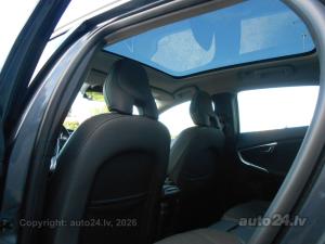 Pelēks Volvo V40 2013 Viljandi, ar dzinēja tilpumu 2.00 L un nobraukumu 213 tūkst. km par 8990 €, foto 13 vietnē AUTOMOTO.COM.LV