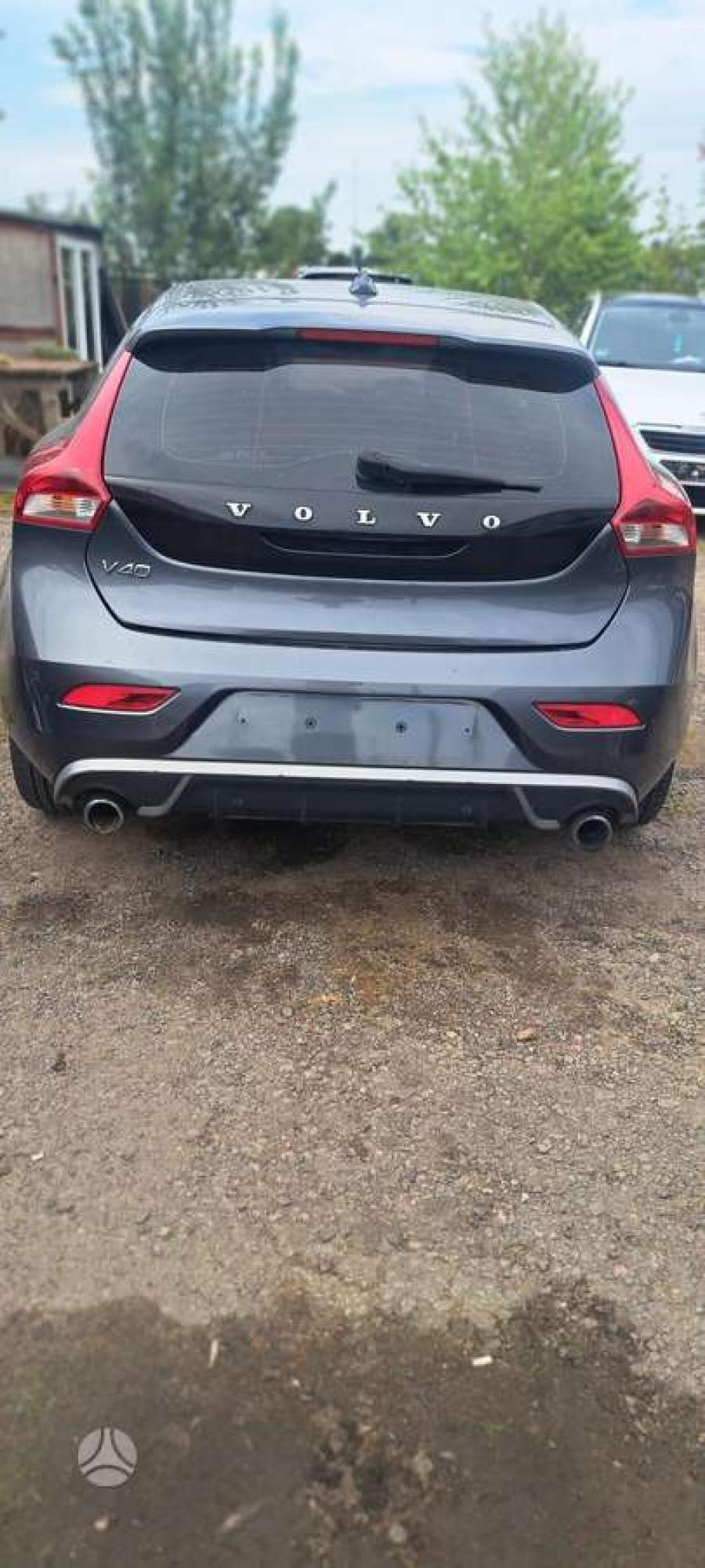 Pelēks Volvo V40 2013 Kauņa, ar dzinēja tilpumu 1.60 L un nobraukumu 234 tūkst. km par 5300 €, foto 3 vietnē AUTOMOTO.COM.LV