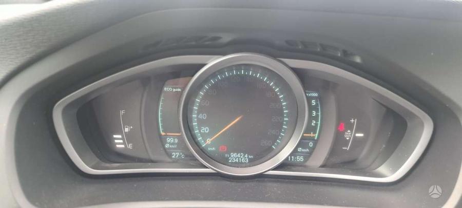 Pelēks Volvo V40 2013 Kauņa, ar dzinēja tilpumu 1.60 L un nobraukumu 234 tūkst. km par 5300 €, foto 7 vietnē AUTOMOTO.COM.LV