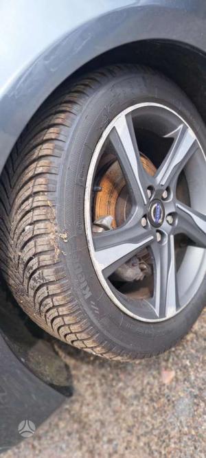 Pelēks Volvo V40 2013 Kauņa, ar dzinēja tilpumu 1.60 L un nobraukumu 234 tūkst. km par 5300 €, foto 14 vietnē AUTOMOTO.COM.LV
