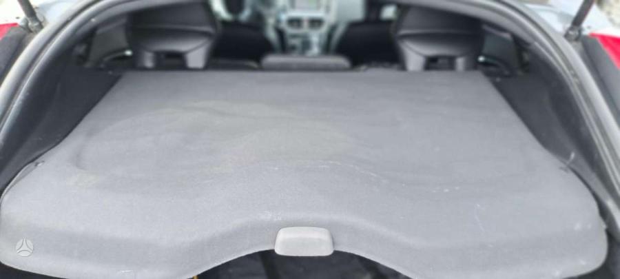 Pelēks Volvo V40 2013 Kauņa, ar dzinēja tilpumu 1.60 L un nobraukumu 234 tūkst. km par 5300 €, foto 16 vietnē AUTOMOTO.COM.LV