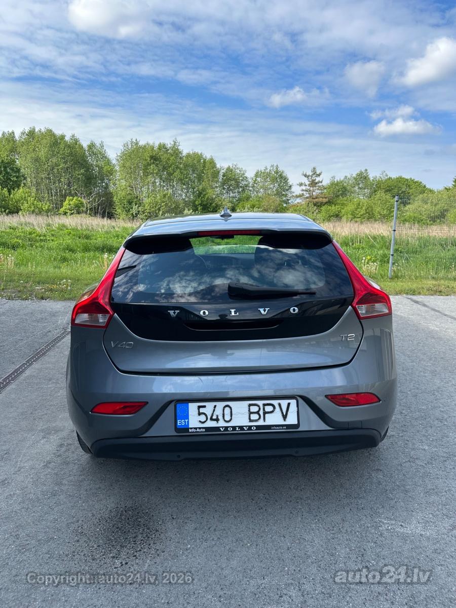 Grey Volvo V40 2016 in Tallinn, with an engine capacity of 1.50 L and mileage of 174 thousand km for 7990 €, photo 3 on AUTOMOTO.COM.LV