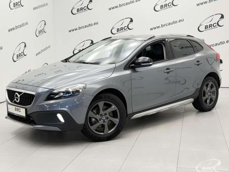 Pelēks Volvo V40 2016 Viļņa, ar dzinēja tilpumu 1.97 L un nobraukumu 62 tūkst. km par 10490 €, foto 1 vietnē AUTOMOTO.COM.LV