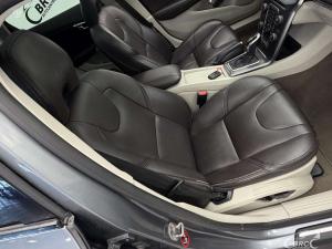 Pelēks Volvo V40 2016 Viļņa, ar dzinēja tilpumu 1.97 L un nobraukumu 62 tūkst. km par 10490 €, foto 7 vietnē AUTOMOTO.COM.LV