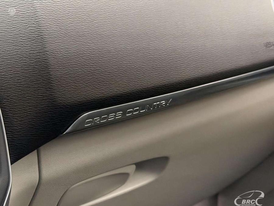 Pelēks Volvo V40 2016 Viļņa, ar dzinēja tilpumu 1.97 L un nobraukumu 62 tūkst. km par 10490 €, foto 30 vietnē AUTOMOTO.COM.LV