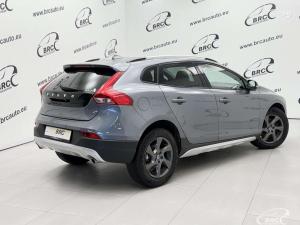 Pelēks Volvo V40 2016 Viļņa, ar dzinēja tilpumu 1.97 L un nobraukumu 62 tūkst. km par 9900 €, foto 4 vietnē AUTOMOTO.COM.LV