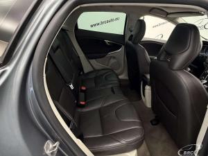 Pelēks Volvo V40 2016 Viļņa, ar dzinēja tilpumu 1.97 L un nobraukumu 62 tūkst. km par 9900 €, foto 13 vietnē AUTOMOTO.COM.LV