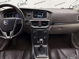 Pelēks Volvo V40 2016 Viļņa, ar dzinēja tilpumu 1.97 L un nobraukumu 62 tūkst. km par 9900 €, foto 17 vietnē AUTOMOTO.COM.LV