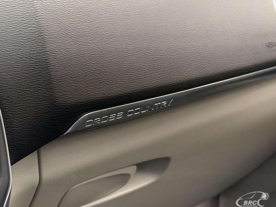 Pelēks Volvo V40 2016 Viļņa, ar dzinēja tilpumu 1.97 L un nobraukumu 62 tūkst. km par 9900 €, foto 30 vietnē AUTOMOTO.COM.LV