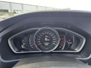 Pelēks Volvo V40 2016 Ukmergė, ar dzinēja tilpumu 1.97 L un nobraukumu 205 tūkst. km par 6150 €, foto 21 vietnē AUTOMOTO.COM.LV