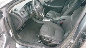 Pelēks Volvo V40 2017 Rīga, ar dzinēja tilpumu 2.00 L un nobraukumu 235 tūkst. km par 9950 €, foto 9 vietnē AUTOMOTO.COM.LV