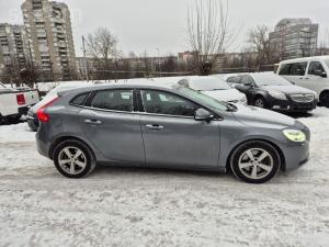 Pelēks Volvo V40 2018 Rīga, ar dzinēja tilpumu 2.00 L un nobraukumu 246 tūkst. km par 10990 €, foto 5 vietnē AUTOMOTO.COM.LV