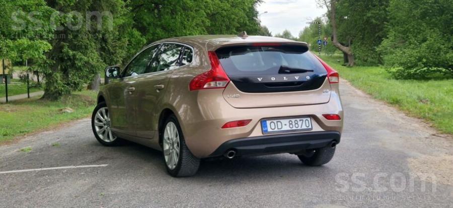 Volvo V40 2012 Jelgava, ar dzinēja tilpumu 2.00 L un nobraukumu 265 tūkst. km par 8700 €, foto 3 vietnē AUTOMOTO.COM.LV
