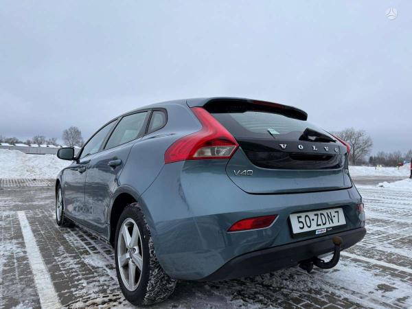 Volvo V40 2012 in Vilnius, with an engine capacity of 1.56 L and mileage of 281 thousand km for 5250 €, photo 6 on AUTOMOTO.COM.LV