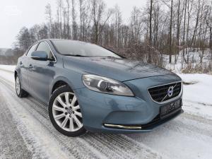 Volvo V40 2012 in Vilnius, with an engine capacity of 1.60 L and mileage of 282 thousand km for 5000 €, photo  on AUTOMOTO.COM.LV