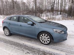 Volvo V40 2012 in Vilnius, with an engine capacity of 1.60 L and mileage of 282 thousand km for 5000 €, photo 4 on AUTOMOTO.COM.LV