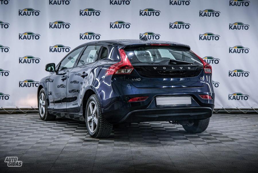 Volvo V40 2012 in Kaunas, with an engine capacity of 1.60 L and mileage of 269 thousand km for 5990 €, photo 5 on AUTOMOTO.COM.LV