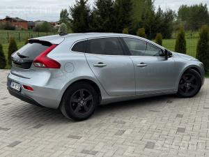 Volvo V40 2012 Bauska, ar dzinēja tilpumu 1.60 L un nobraukumu 257 tūkst. km par 6400 €, foto 4 vietnē AUTOMOTO.COM.LV