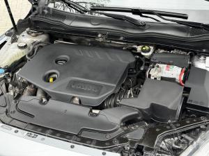 Volvo V40 2012 Bauska, ar dzinēja tilpumu 1.60 L un nobraukumu 257 tūkst. km par 6400 €, foto 8 vietnē AUTOMOTO.COM.LV