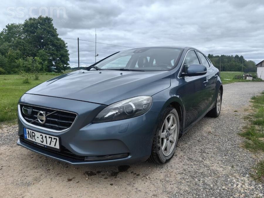 Volvo V40 2012 in Jekabpils, with an engine capacity of 1.60 L and mileage of 315 thousand km for 4500 €, photo 1 on AUTOMOTO.COM.LV