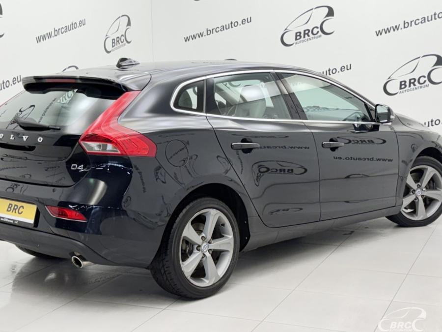 Volvo V40 2012 in Vilnius, with an engine capacity of 1.98 L and mileage of 187 thousand km for 9900 €, photo 3 on AUTOMOTO.COM.LV