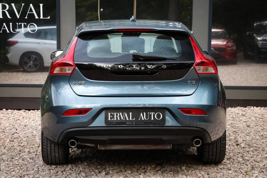 Volvo V40 2012 Jelgava, ar dzinēja tilpumu 2.00 L un nobraukumu 268 tūkst. km par 7000 €, foto 7 vietnē AUTOMOTO.COM.LV