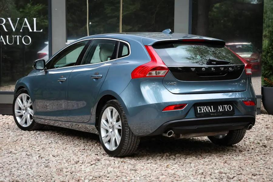 Volvo V40 2012 Jelgava, ar dzinēja tilpumu 2.00 L un nobraukumu 268 tūkst. km par 7000 €, foto 8 vietnē AUTOMOTO.COM.LV