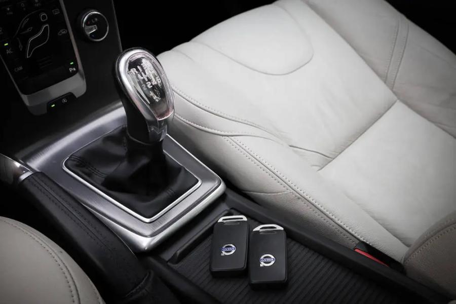 Volvo V40 2012 Jelgava, ar dzinēja tilpumu 2.00 L un nobraukumu 268 tūkst. km par 7000 €, foto 15 vietnē AUTOMOTO.COM.LV