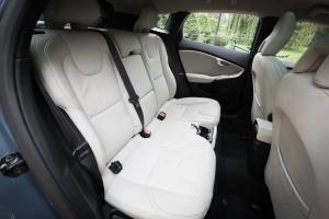 Volvo V40 2012 Jelgava, ar dzinēja tilpumu 2.00 L un nobraukumu 268 tūkst. km par 7000 €, foto 18 vietnē AUTOMOTO.COM.LV