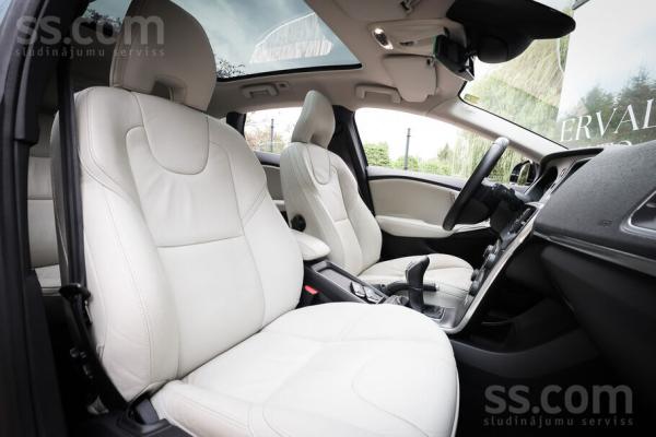 Volvo V40 2012 Jelgava, ar dzinēja tilpumu 1.60 L un nobraukumu 268 tūkst. km par 7000 €, foto 8 vietnē AUTOMOTO.COM.LV