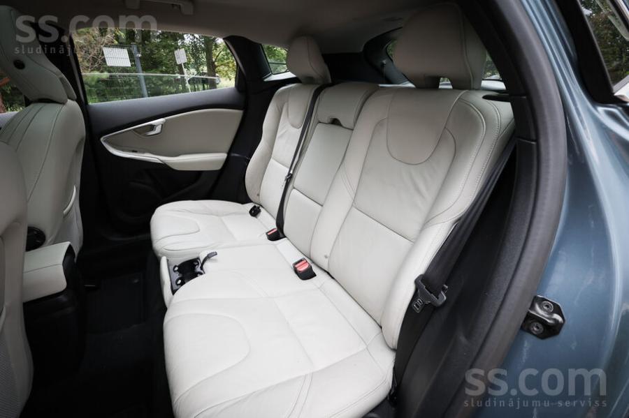 Volvo V40 2012 Jelgava, ar dzinēja tilpumu 1.60 L un nobraukumu 268 tūkst. km par 7000 €, foto 10 vietnē AUTOMOTO.COM.LV