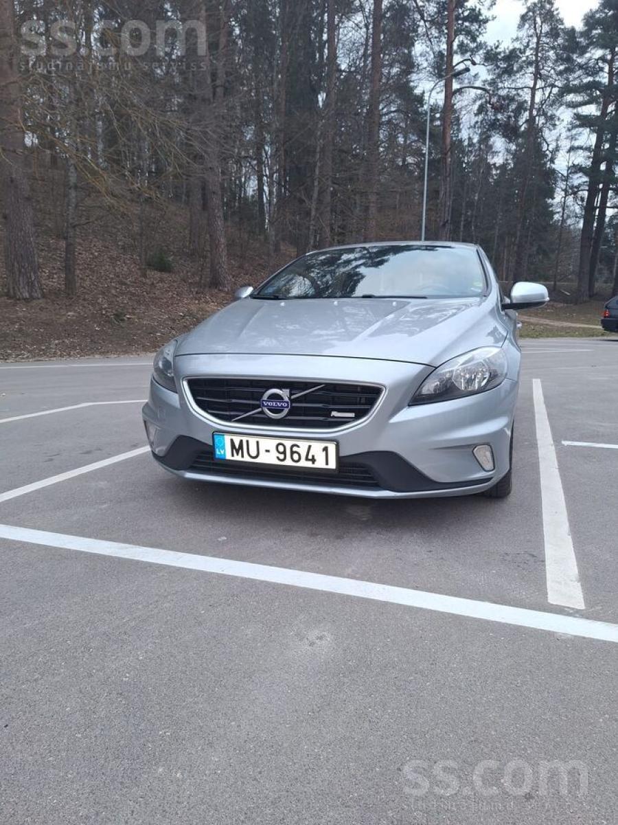 Volvo V40 2013 in Aluksne, with an engine capacity of 1.60 L and mileage of 291 thousand km for 5200 €, photo 1 on AUTOMOTO.COM.LV