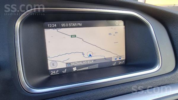 Volvo V40 2013 in Cesis, with an engine capacity of 1.60 L and mileage of 255 thousand km for 5900 €, photo 9 on AUTOMOTO.COM.LV