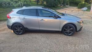 Volvo V40 2013 in Cesis, with an engine capacity of 1.60 L and mileage of 255 thousand km for 5900 €, photo 12 on AUTOMOTO.COM.LV