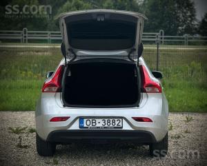 Volvo V40 2013 in Jelgava, with an engine capacity of 1.60 L and mileage of 0 thousand km for 7690 €, photo 28 on AUTOMOTO.COM.LV
