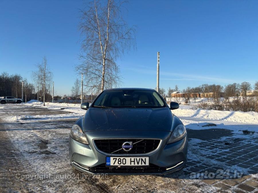 Volvo V40 2013 in Tartu, with an engine capacity of 1.60 L and mileage of 357 thousand km for 4995 €, photo 2 on AUTOMOTO.COM.LV