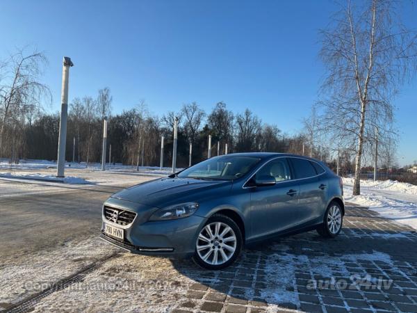Volvo V40 2013 Tartu, ar dzinēja tilpumu 1.60 L un nobraukumu 357 tūkst. km par 4995 €, foto 3 vietnē AUTOMOTO.COM.LV