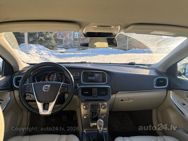 Volvo V40 2013 Tartu, ar dzinēja tilpumu 1.60 L un nobraukumu 357 tūkst. km par 4995 €, foto 9 vietnē AUTOMOTO.COM.LV