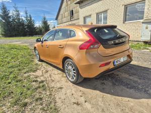 Volvo V40 2013 Viļņa, ar dzinēja tilpumu 1.60 L un nobraukumu 290 tūkst. km par 7000 €, foto 13 vietnē AUTOMOTO.COM.LV